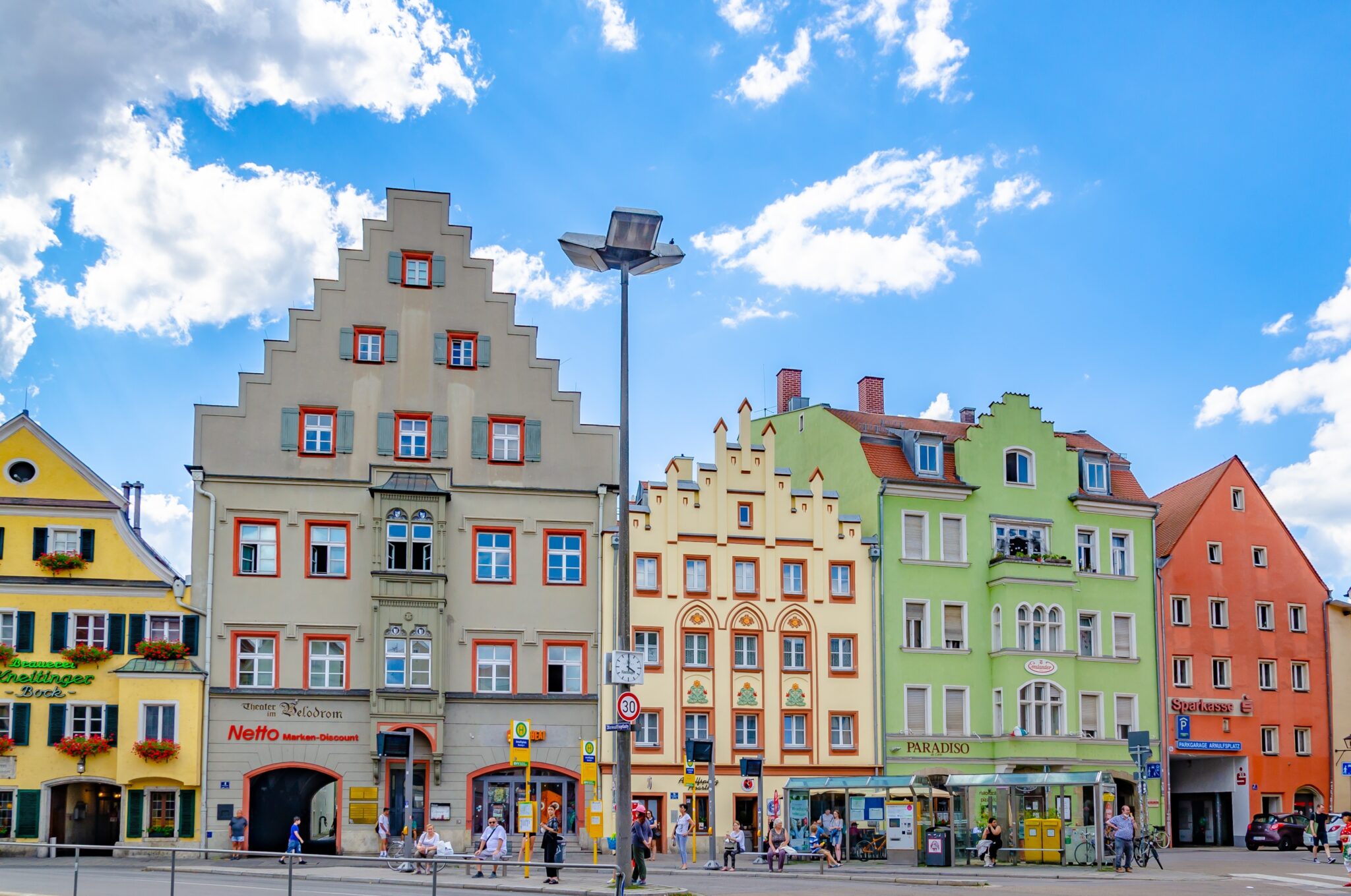 Regensburg Erstrahlt Ihr Ultimativer Guide Zum Verkaufsoffenen Sonntagfeed